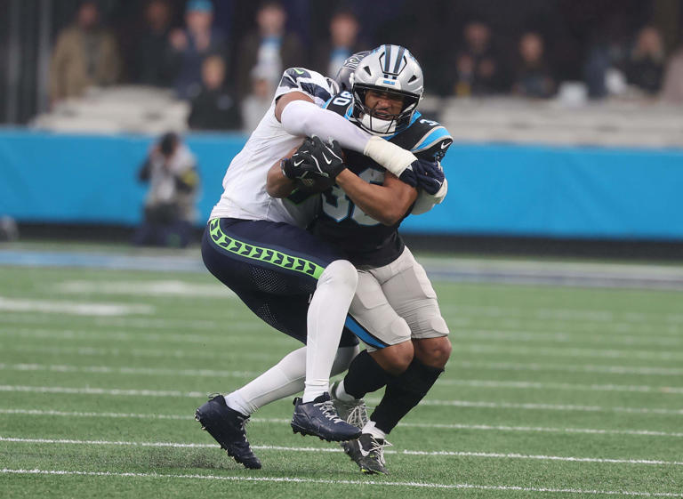 Panthers' offense failed against Seahawks. That can't happen vs. Buccaneers