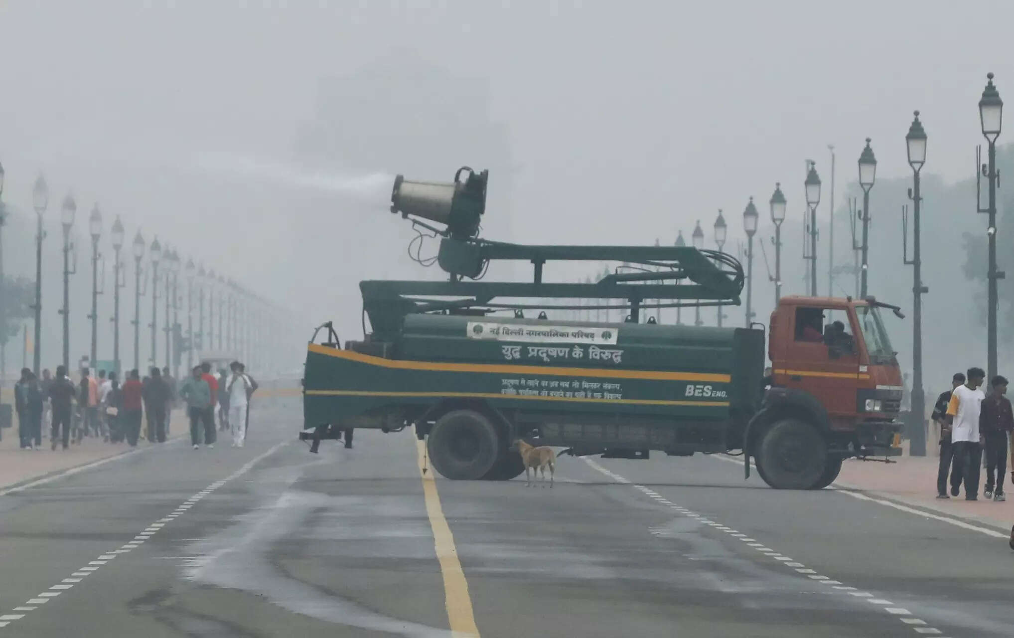 Delhi govt plans to install anti-smog guns atop Kashmere Gate ISBT