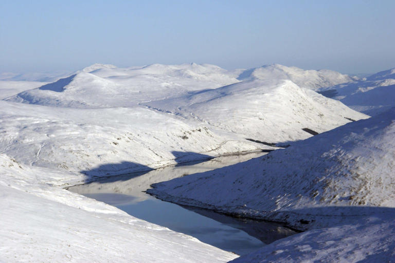 Snow forecast for London as temperatures to plunge below freezing