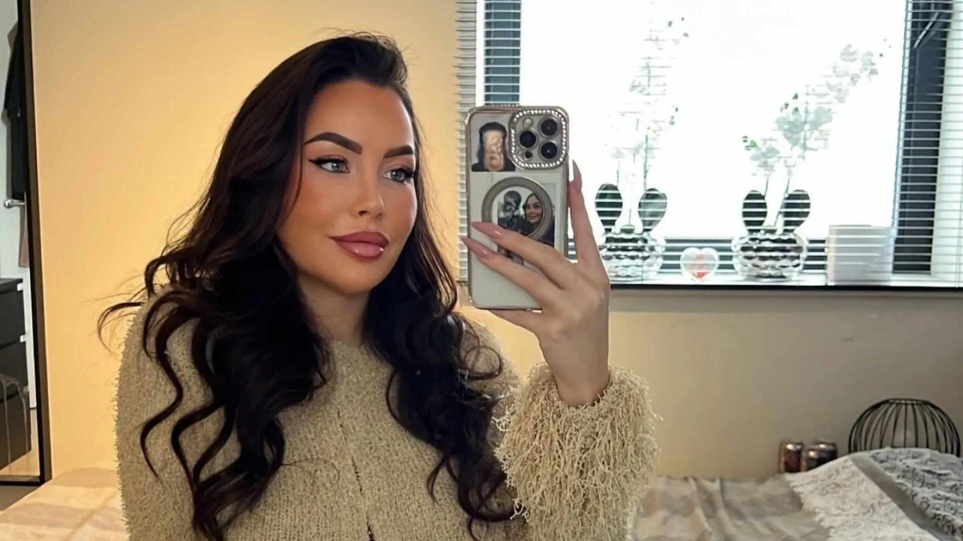 Esmee Ipema van Ex On The Beach is verloofd! Dit is haar lover