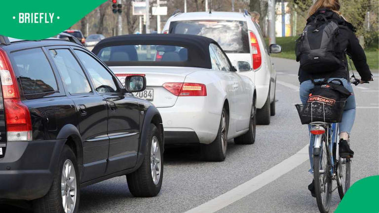 Another cyclist fatality: 72-year-old collapses on busy Camps Bay route