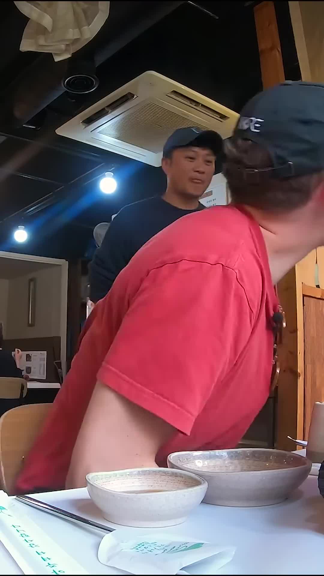 Ollie’s hilarious Korean menu mix-up | Ordering rolled meat gone wrong!