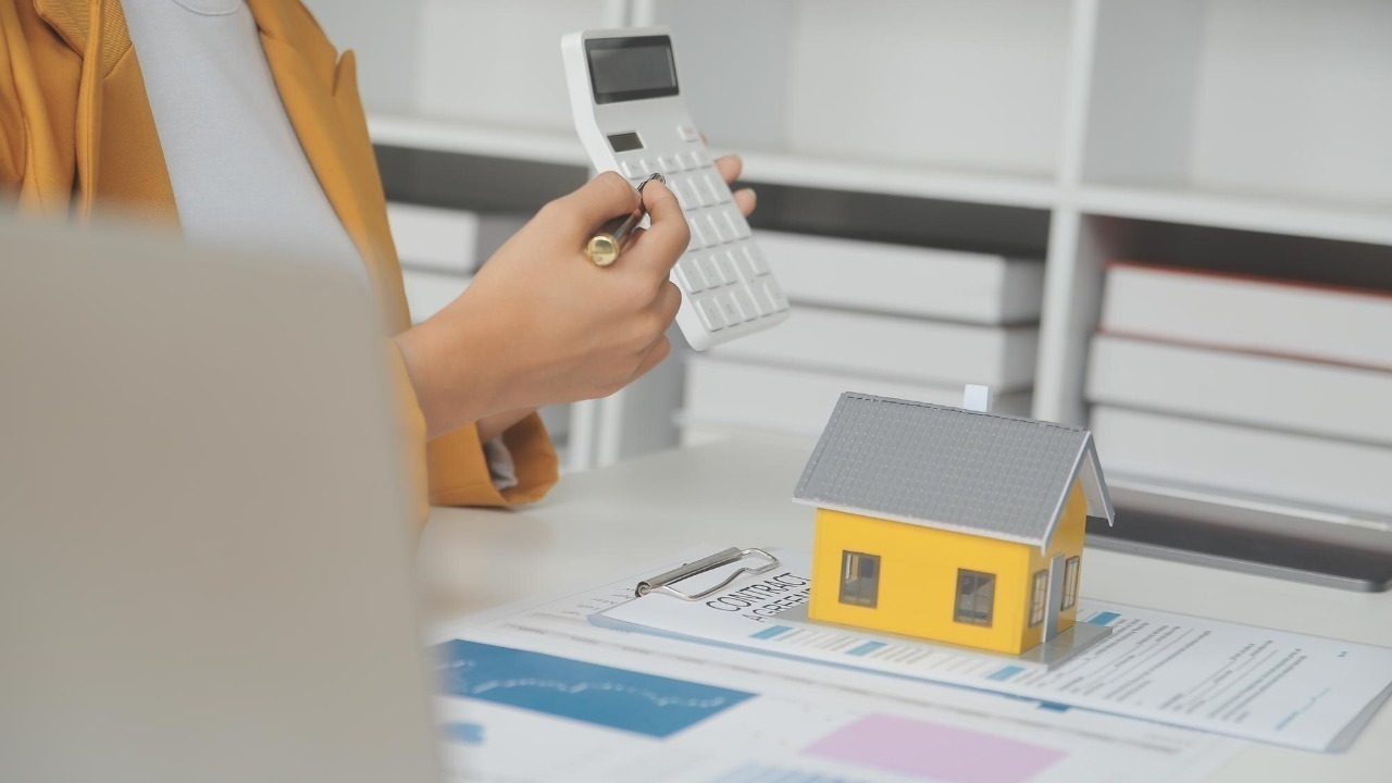 US mortgage rates drop again, pushing the 30-year to 6.18%