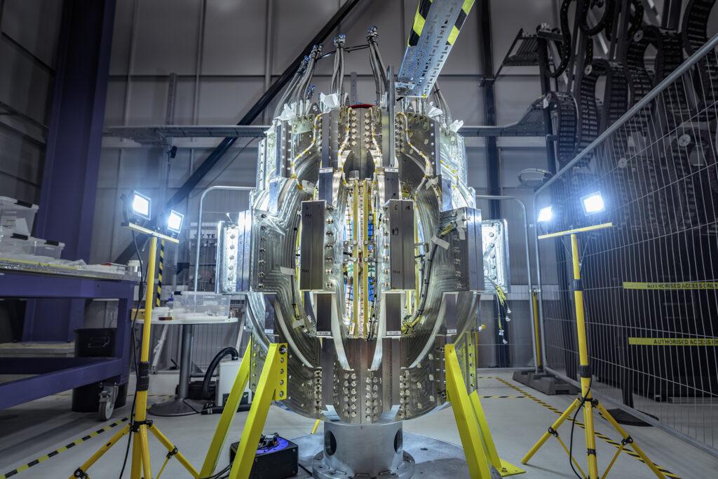 Fusionsreaktor ST40 stellt gleich 3 neue Rekorde auf