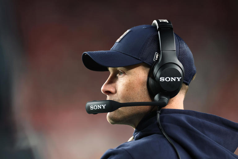 Bears vs. Lions predictions, picks, odds: Who wins Week 18 NFL game?