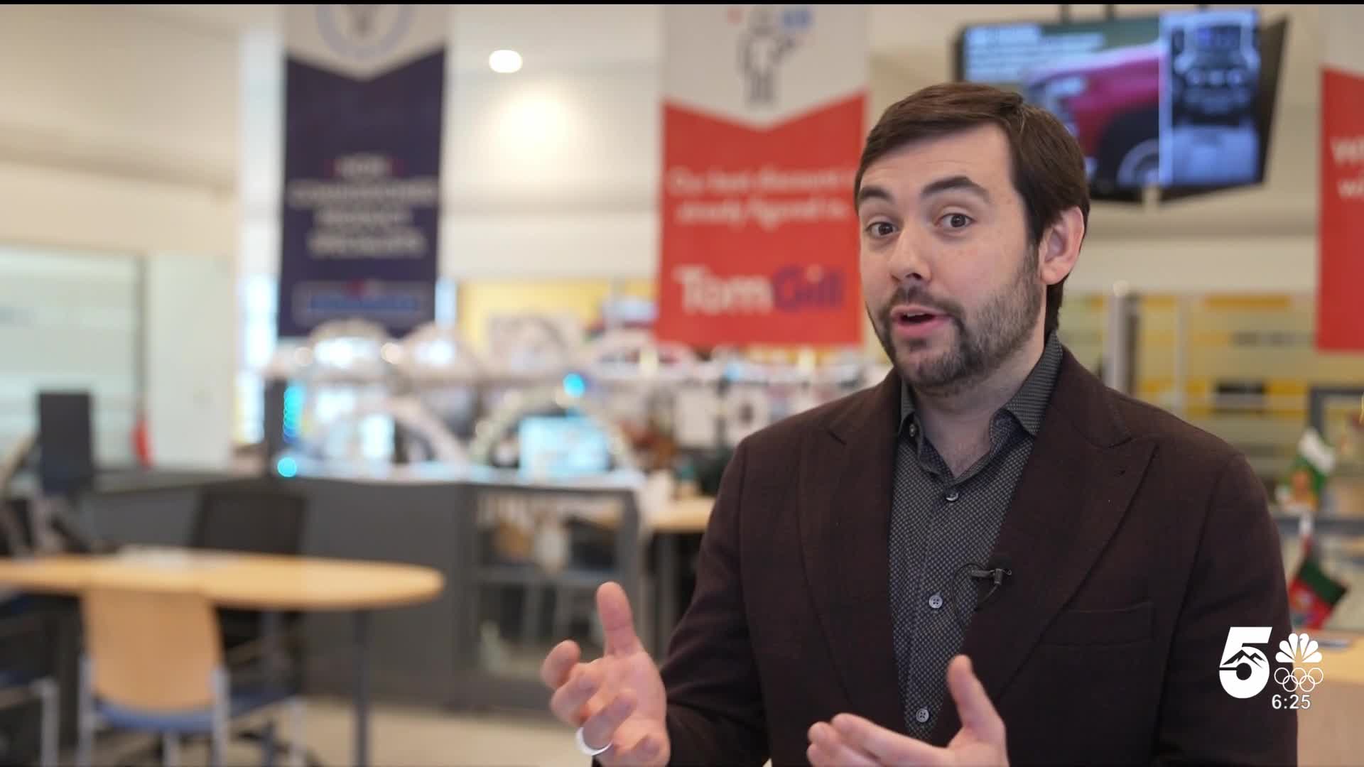 The real reason car dealers are offering huge deals right now