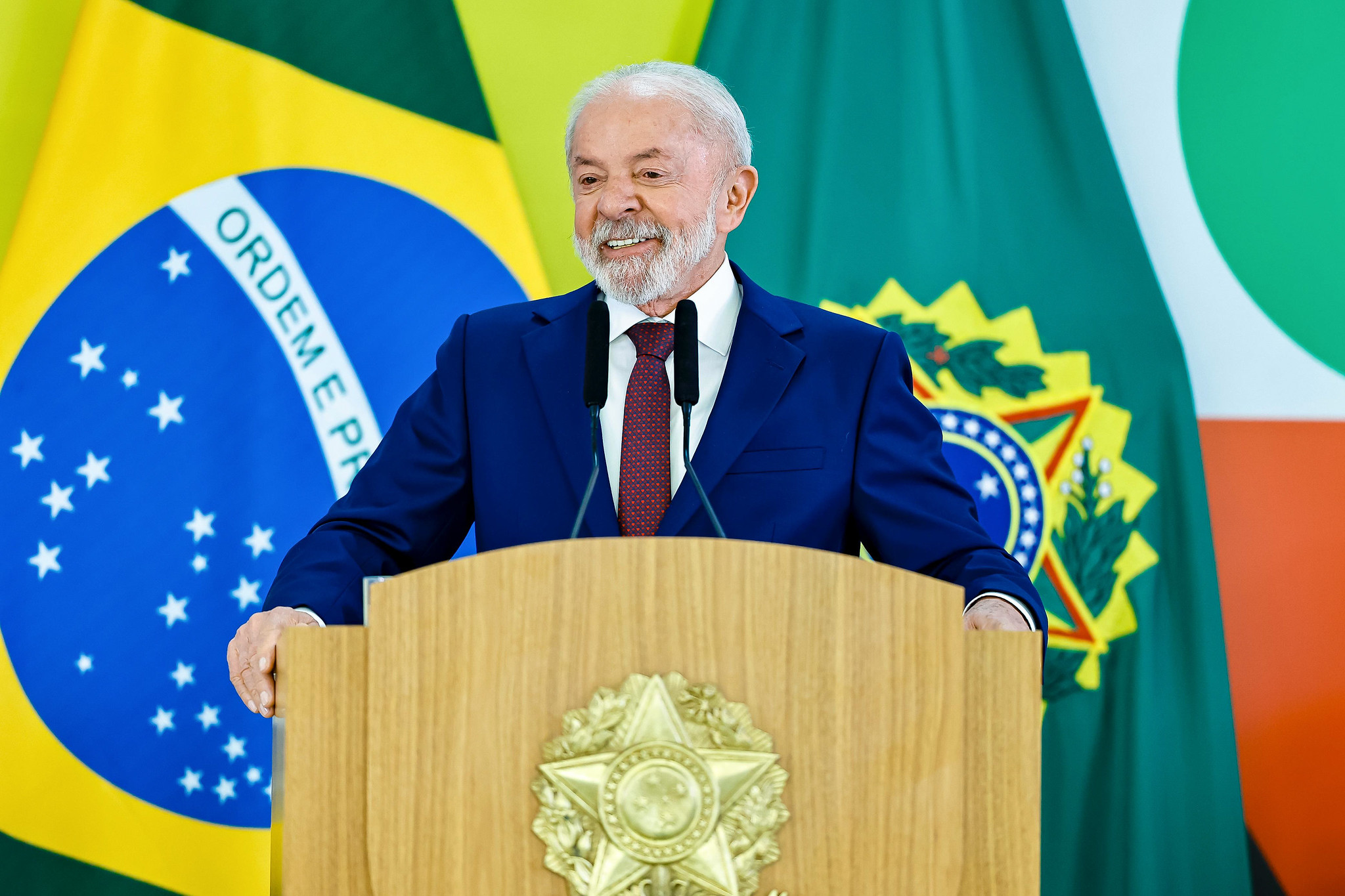 Lula celebra menor índice de inflação em sete anos: 'resultado de uma ...
