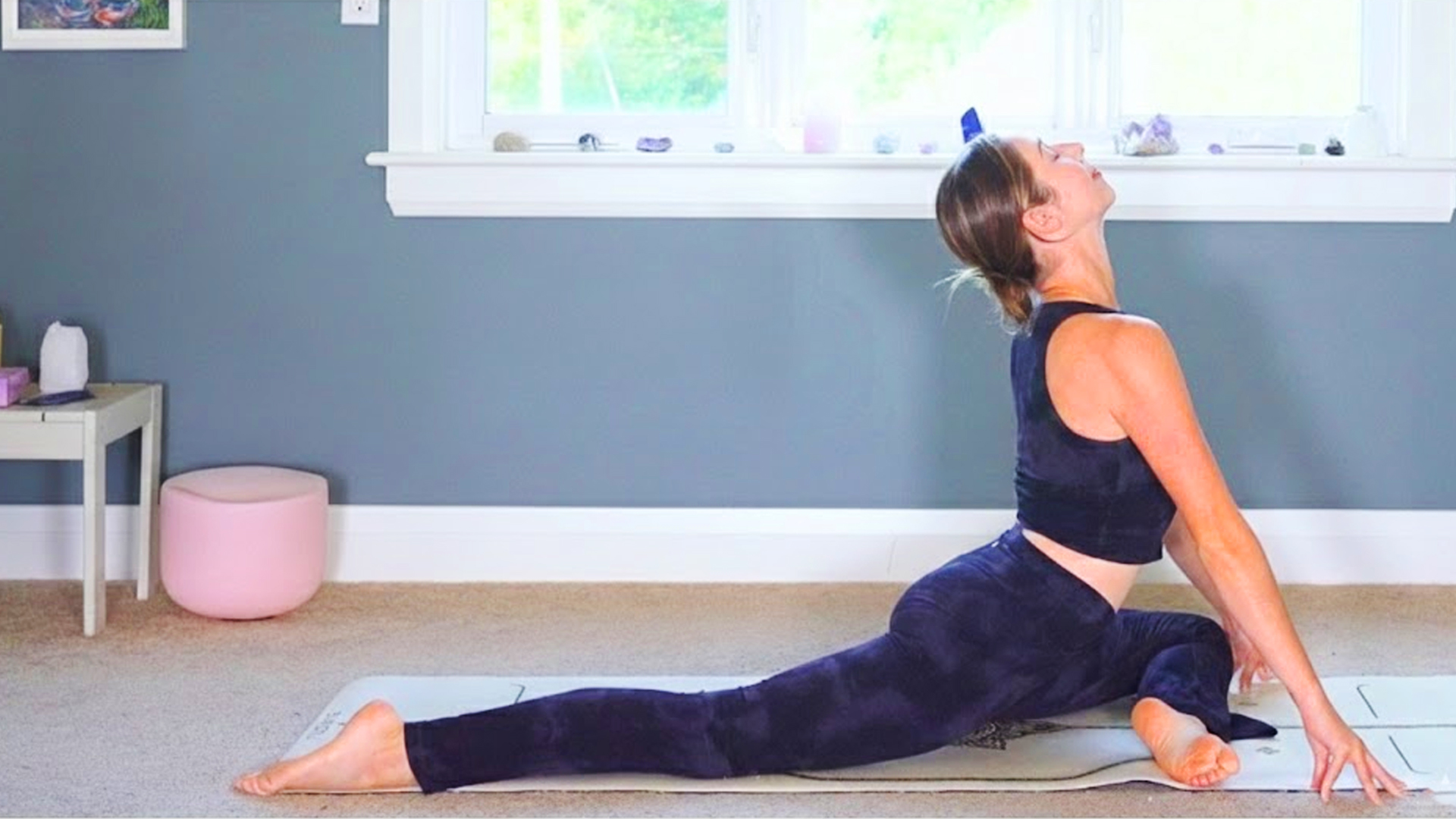 Vinyasa yoga practice: Focus on breath and calm