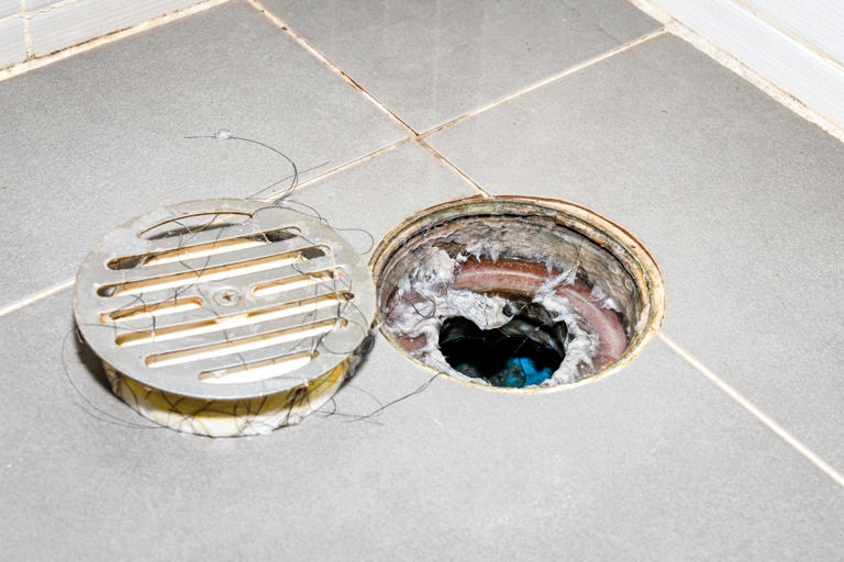 Tirar vinagre blanco en las rejillas de tu casa: cómo usarlo y por qué ...