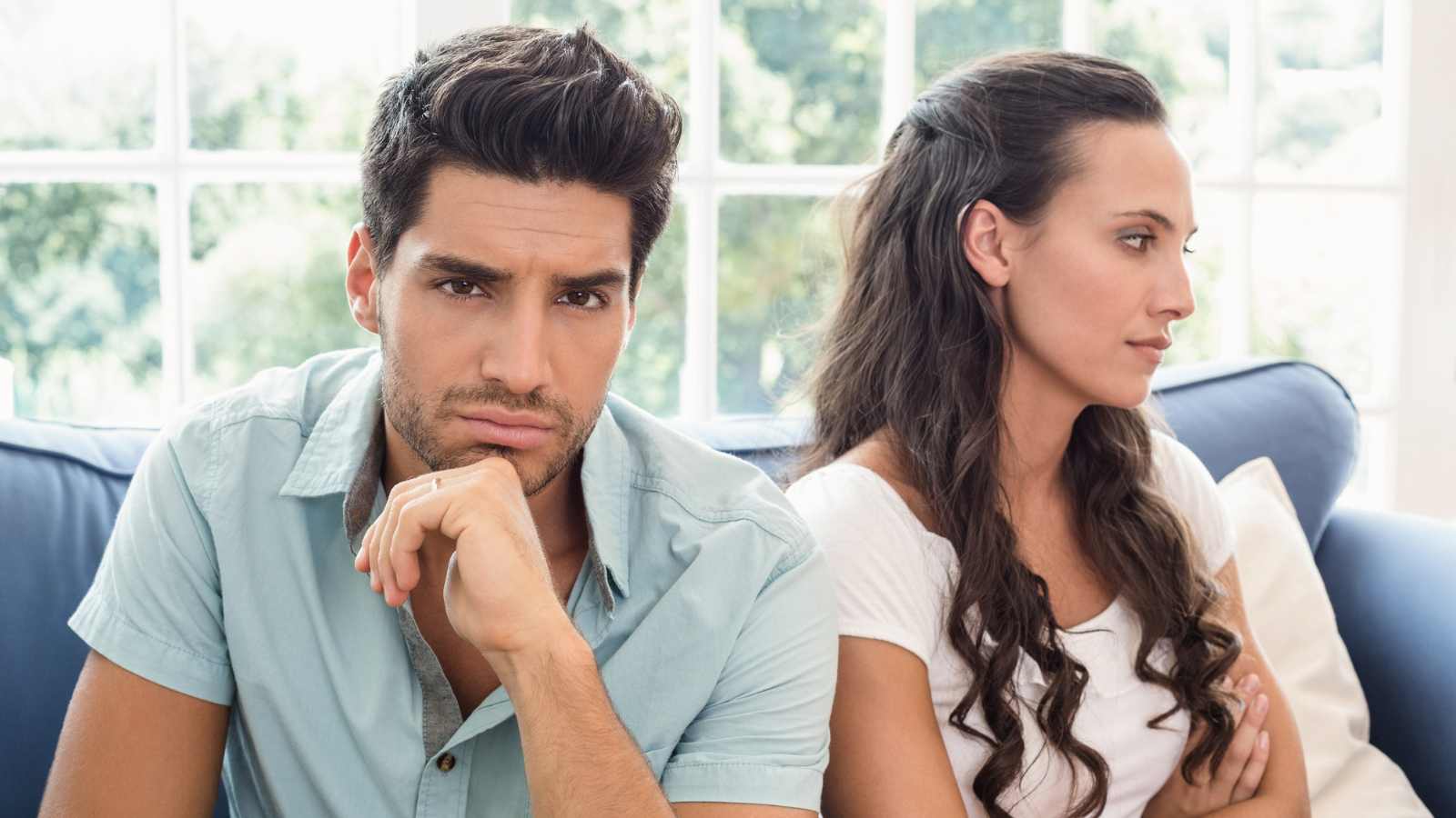 12 early signs your relationship is doomed from the beginning