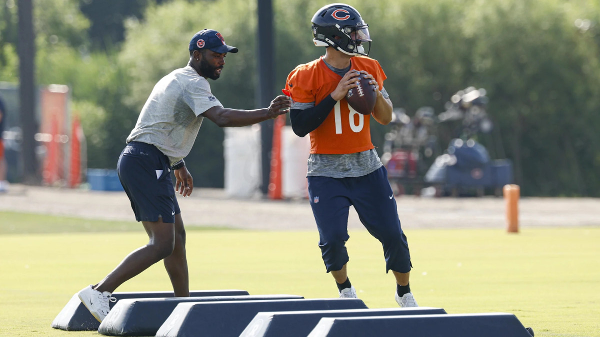 The Lions may be looking to steal their next OC back from the Bears ...