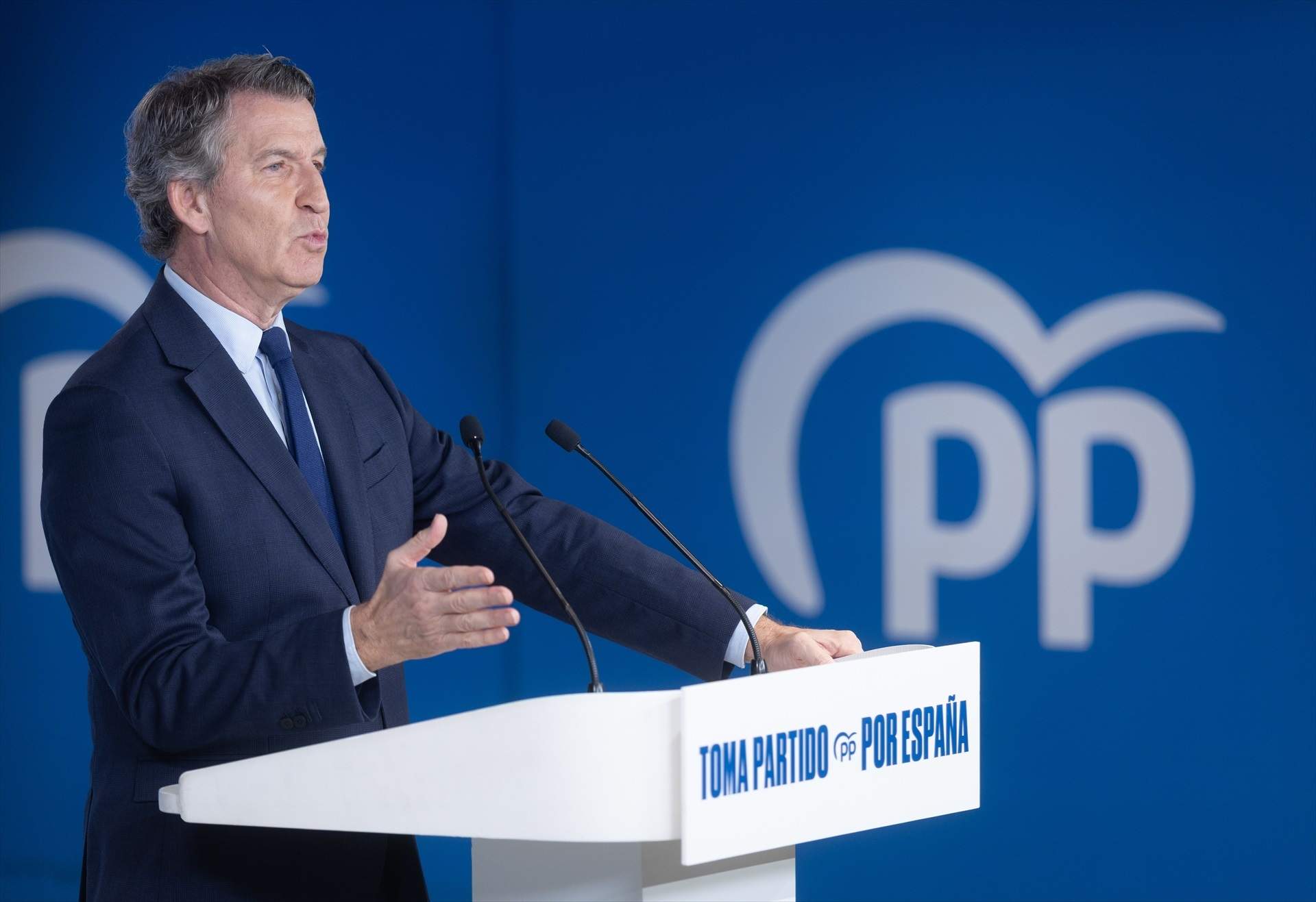 Feijóo mantiene que no gobernará con Vox y bautiza el 2025 como el año ...