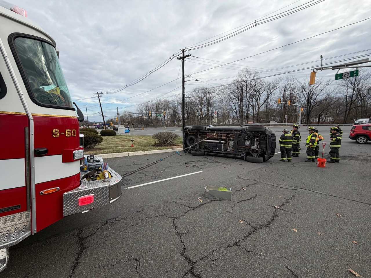 2 hurt after vehicle overturns on Christmas Day at Route 22: Watchung FD