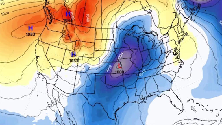 Forecasters warn 'bomb cyclone' could bring up to 2 feet of snow and ...