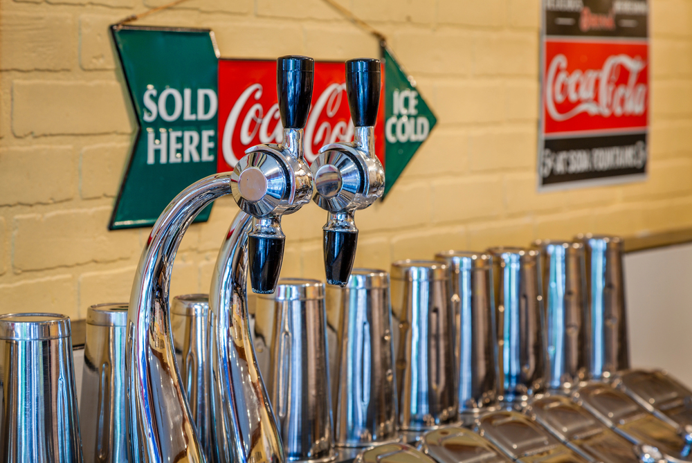 Soda fountain drinks to mix at home