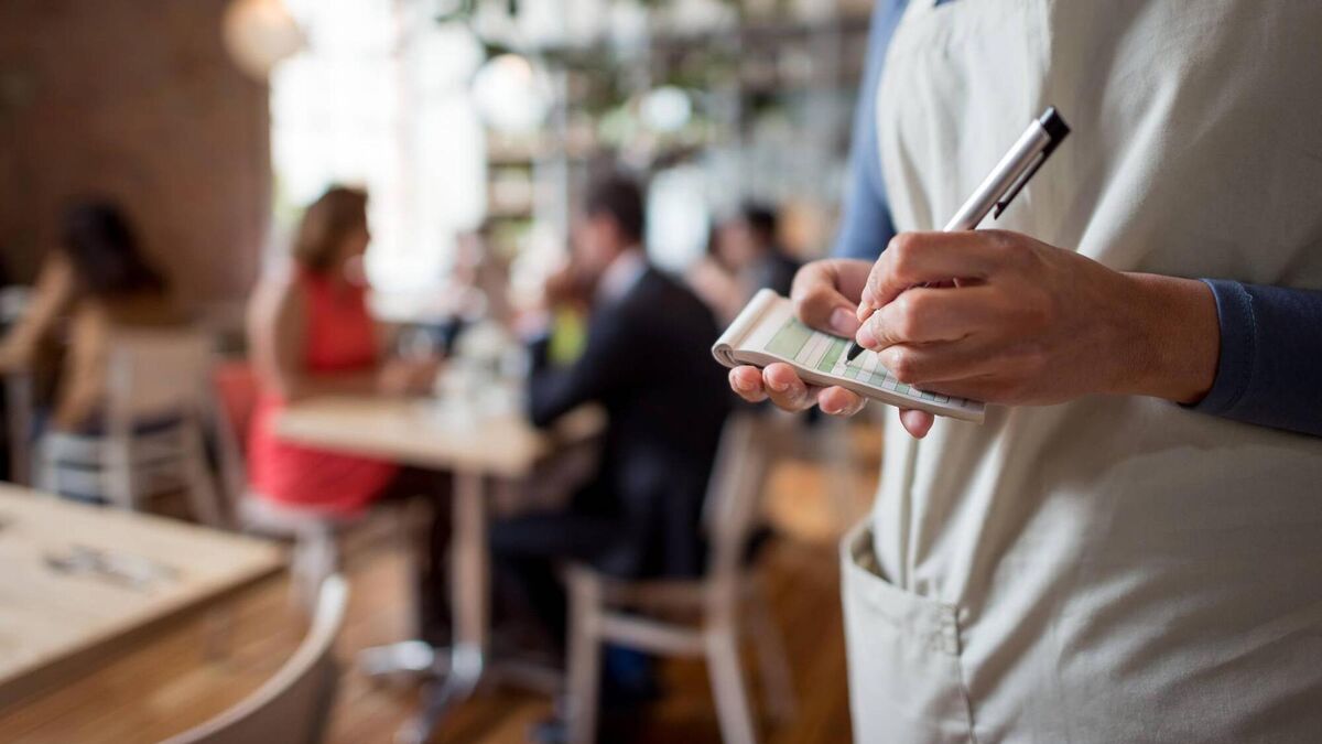 Officials warned of €1.9bn VAT cut bill