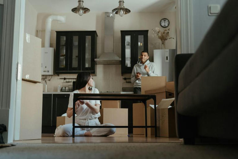 9 pieces of outdated marriage advice experts say backfire over time