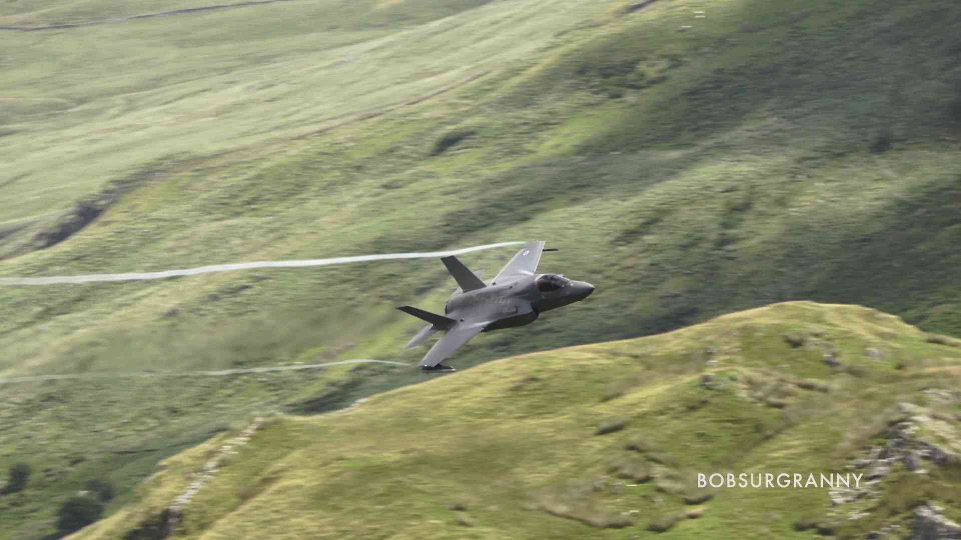 RAF F-35Bs made a low-level pass - everything else disappeared