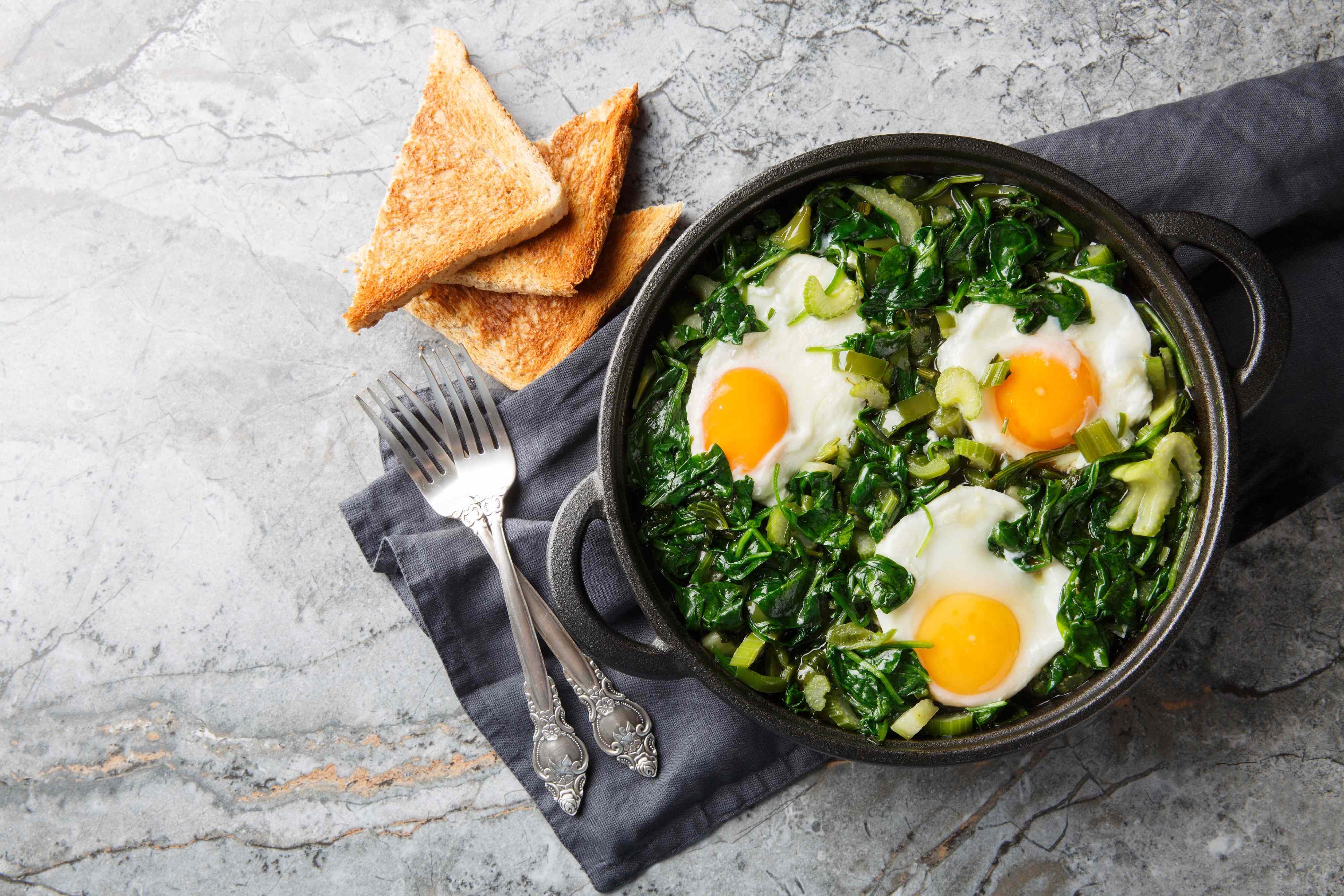 The best time to eat eggs for protein, weight loss, and muscle building