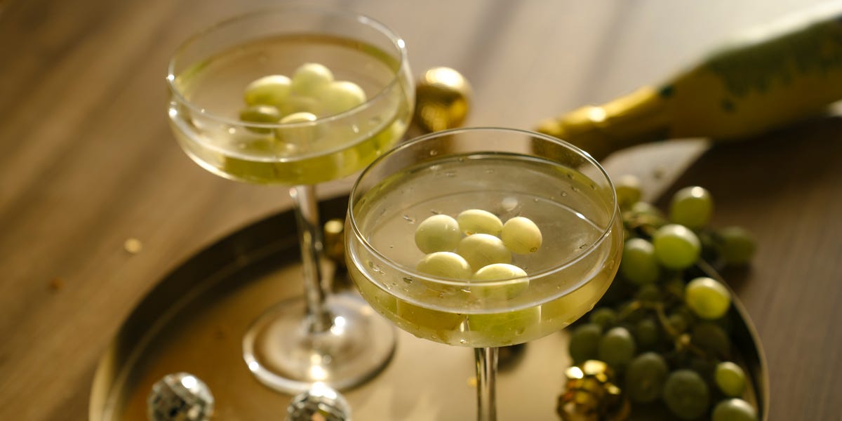 Why do we eat 12 grapes on New Year's Eve?