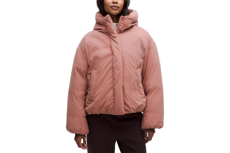 Lululemon is having a rare year-end sale: Score Align leggings ...