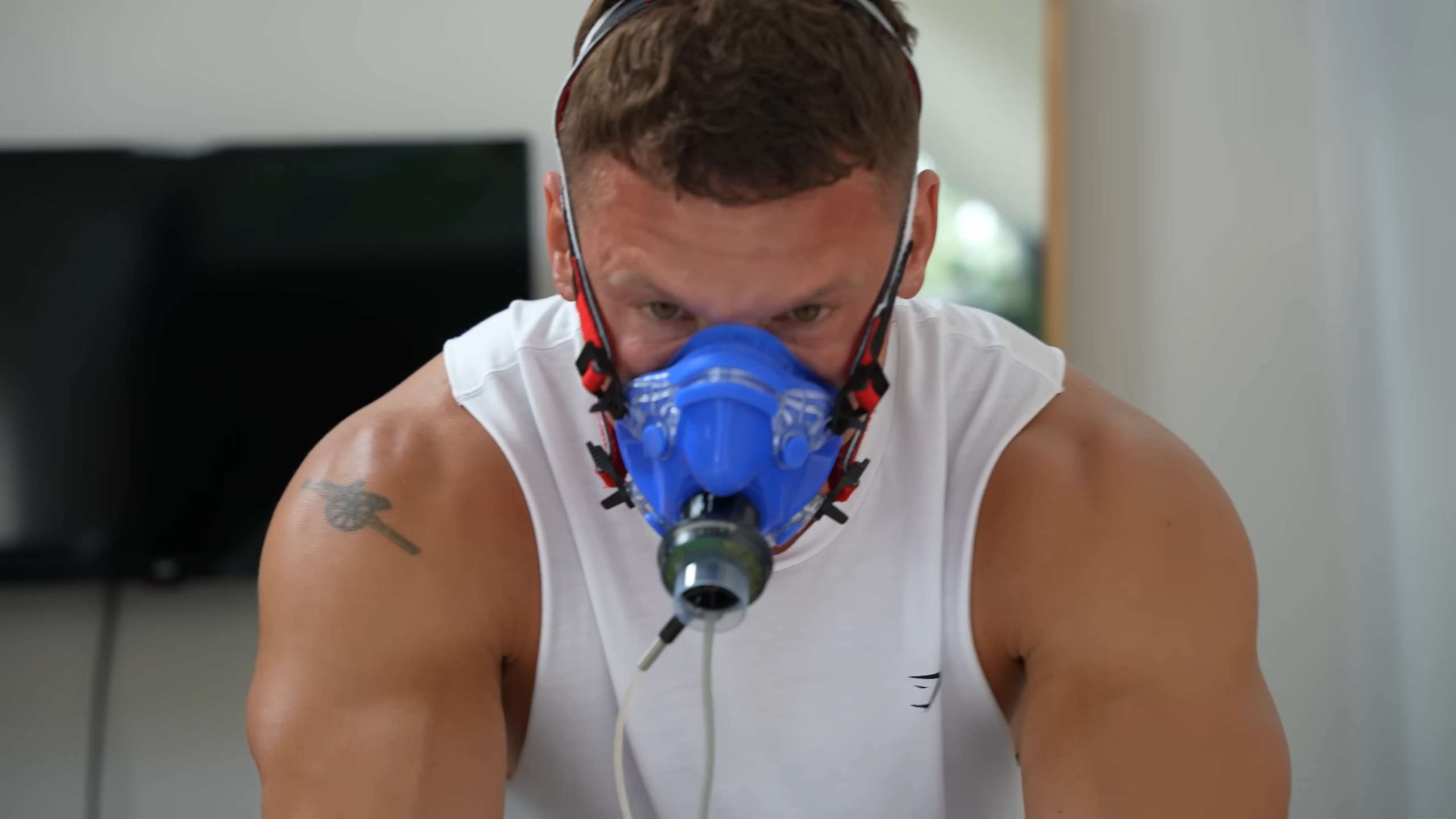 Bodybuilder tries completing pro athlete medical test - gets exposed