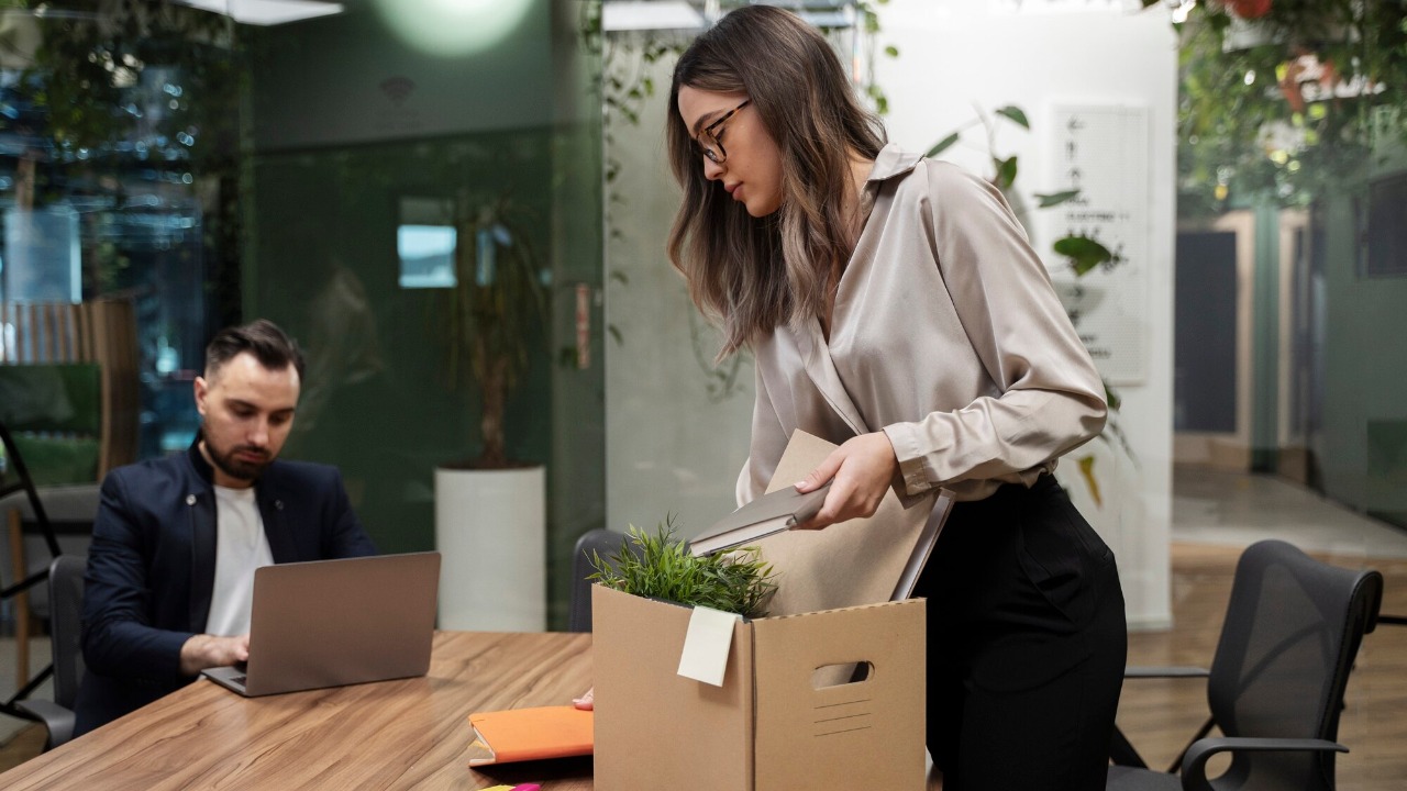 Jobless claims fall again, now even lower than last year