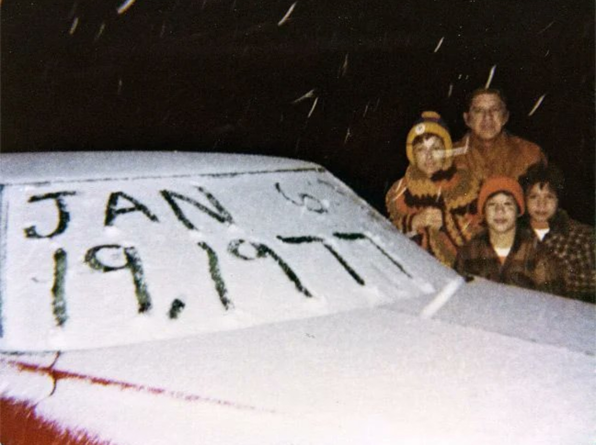 20 photos of life peaking in the year 1977
