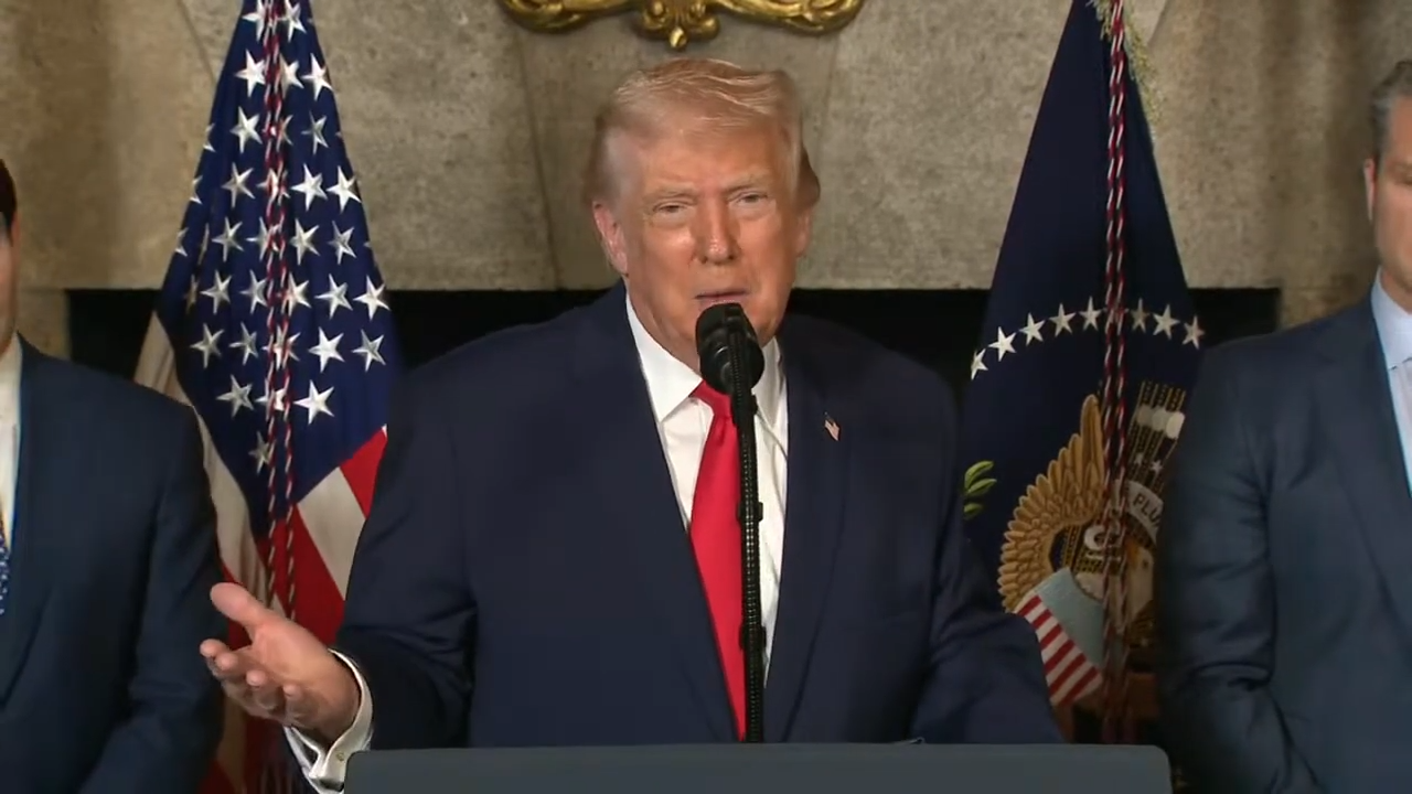 'It's barely covered': Clueless Trump scratches his head wondering why ...