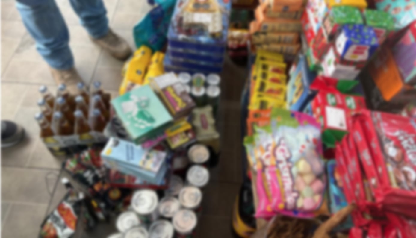 Caramelos, galletas, panetones, cerveza y cosméticos caducados eran ...