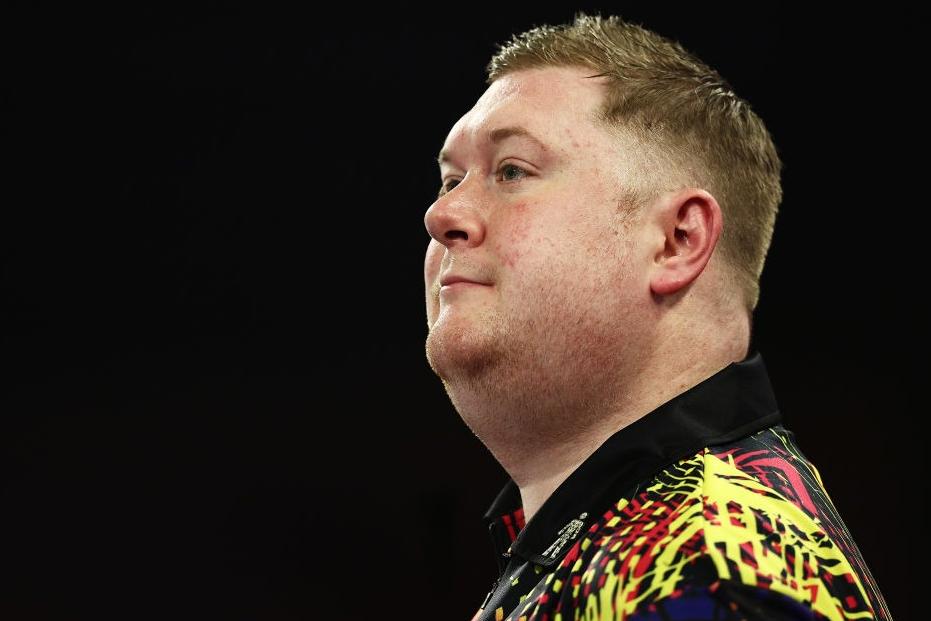 Evans fades after promising start as worlds dream ends with defeat to ...