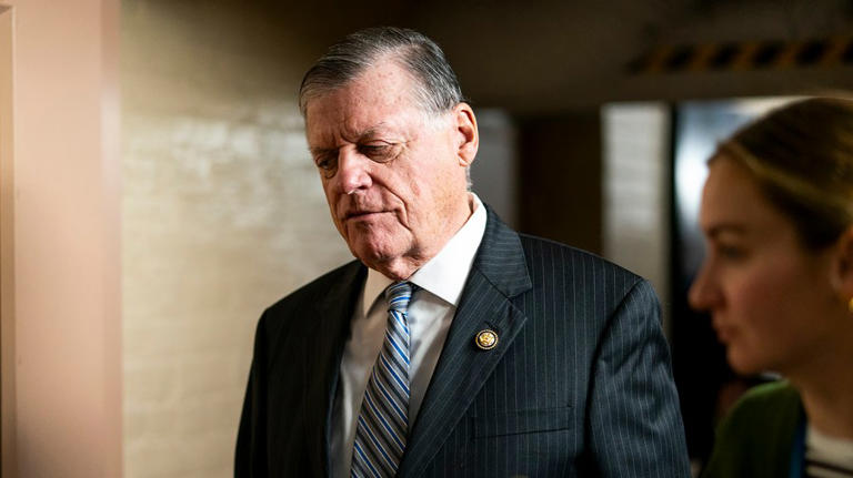 House approves minibus spending bills in bipartisan 397-28 vote