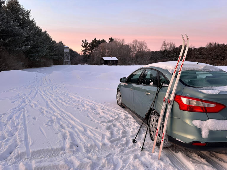Winter storm moves east, bringing dangerous wind, snow and ice