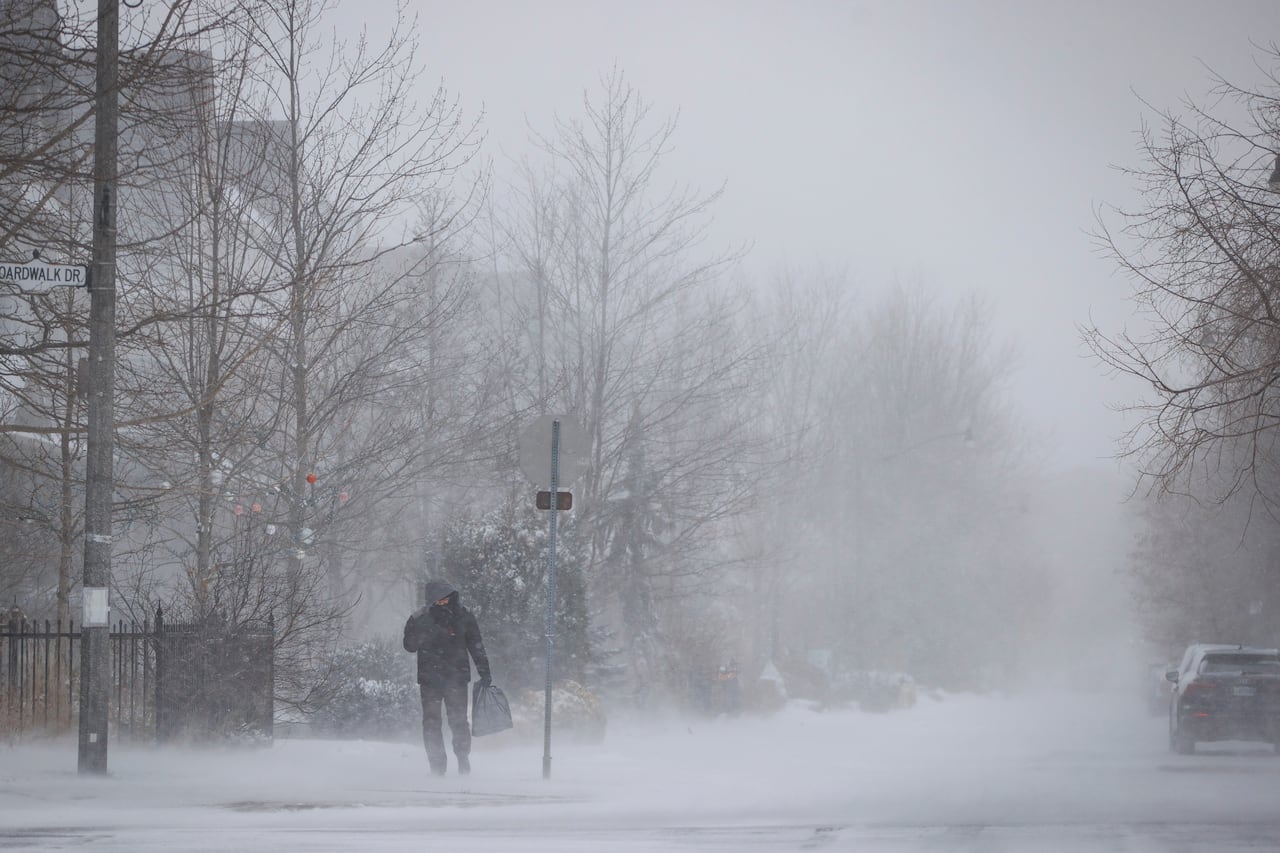 Powerful wind and a cold snap expected in Toronto after a night of ...