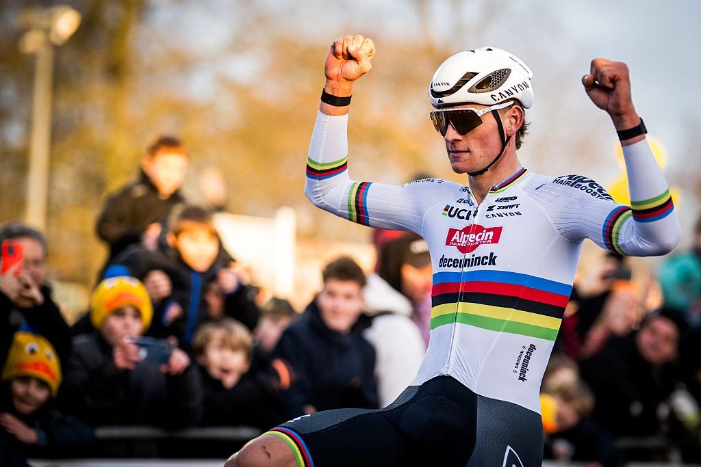 Van der Poel survives spectator swiping at handlebars, denies unlucky ...