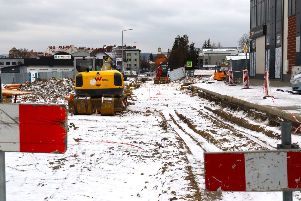 Rondo na Bardiowskiej w budowie. Trwa chwilowa zimowa przerwa. Czy ...
