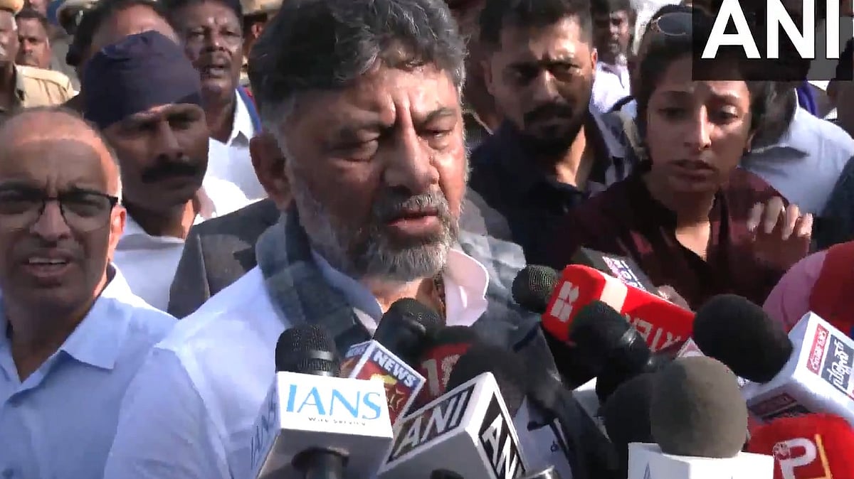 'Kerala CM is playing politics': DK Shivakumar hits back at Pinarayi ...