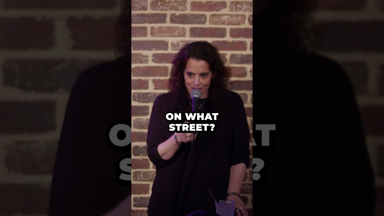 Comedian destroys extremely literal janitor in hilarious stand-up set