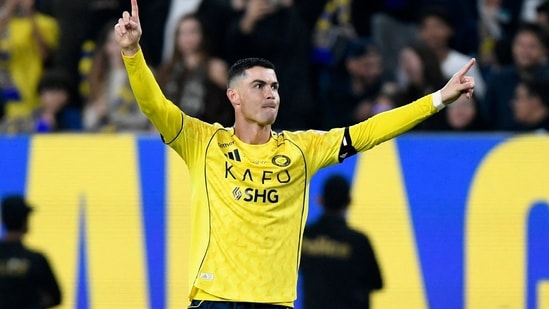 Cristiano Ronaldo makes bold prediction despite saying 'it's hard to ...
