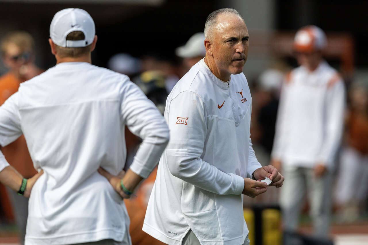 Why Texas OL coach Kyle Flood isn't thinking about 2025 when it comes ...