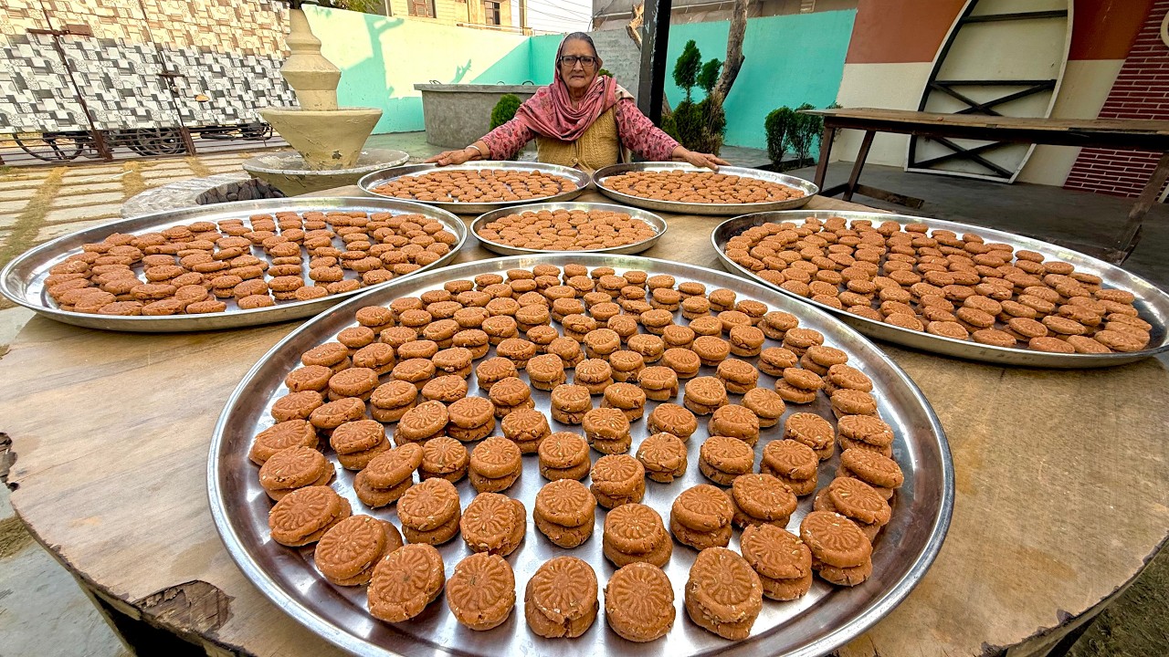 Grandma's viral recipe: 500+ thekua in one go!