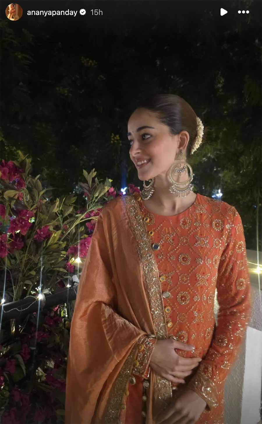 Photos: Ananya Panday, Janhvi Kapoor and other celebs turn heads at a ...