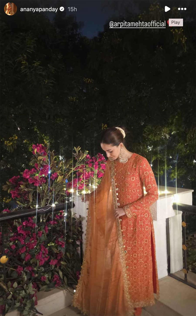 Photos: Ananya Panday, Janhvi Kapoor and other celebs turn heads at a ...