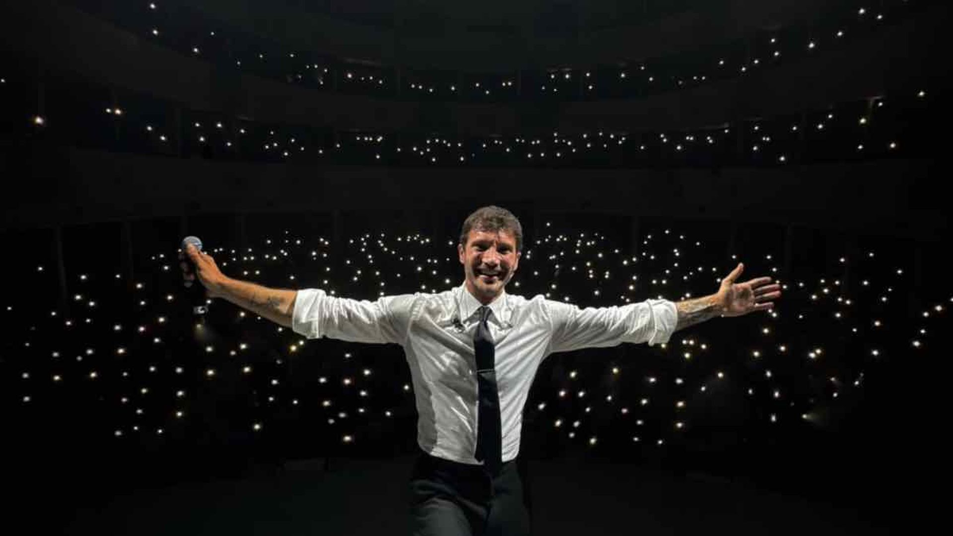 Stefano De Martino porta il varietà in digital: nuovo esperimento della ...