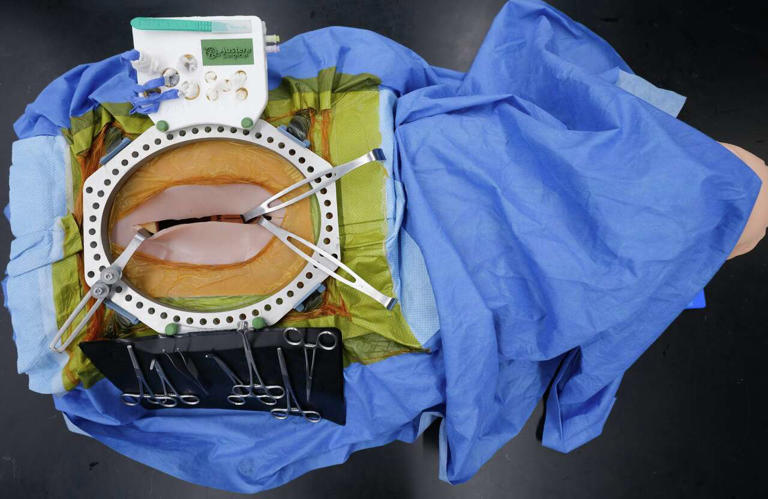 Texas A&M students develop backpack-sized operating room to save lives ...