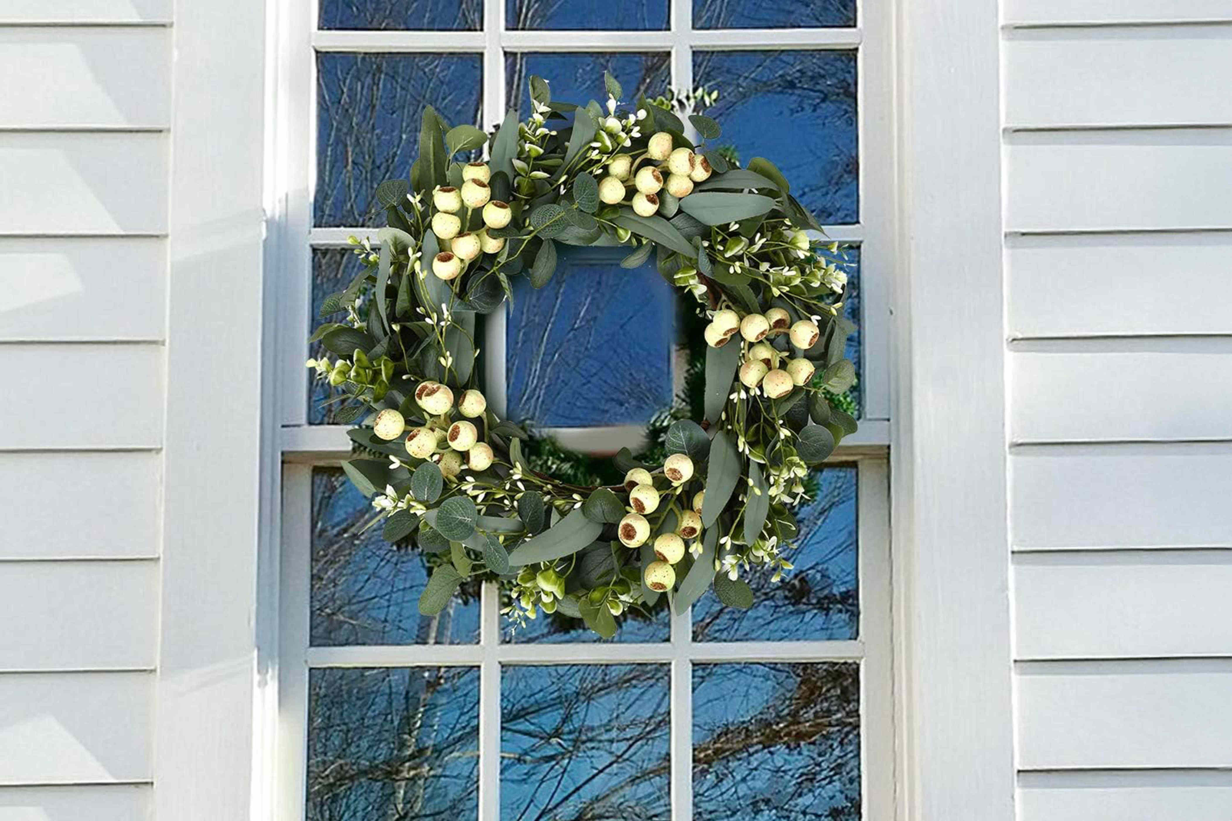 9 beautiful winter wreaths from Amazon that look professionally made ...