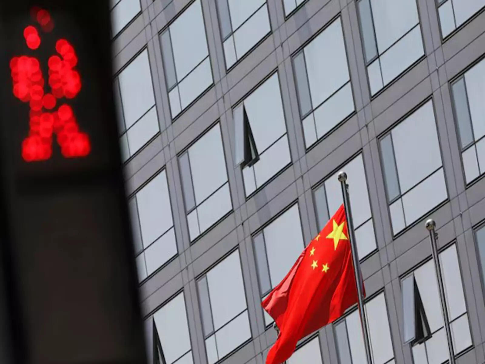 US lawmakers flag national security risks as global firms fuel China's ...