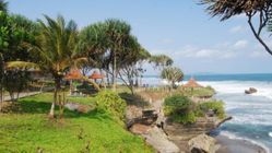 Pesona Pantai Batu Hiu di Pangandaran, keindahan alam dan daya tarik ...