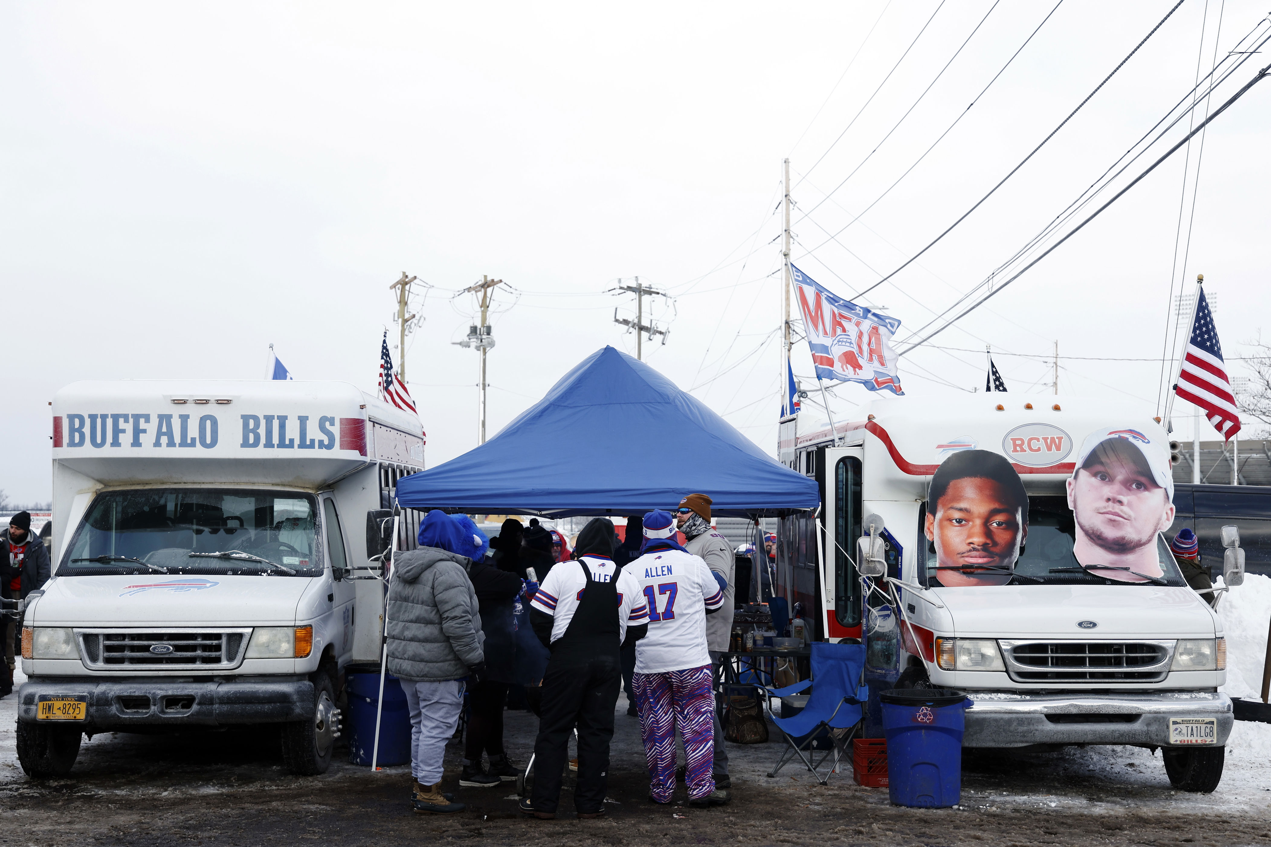 3 tips to winter-proof your NFL playoffs tailgate