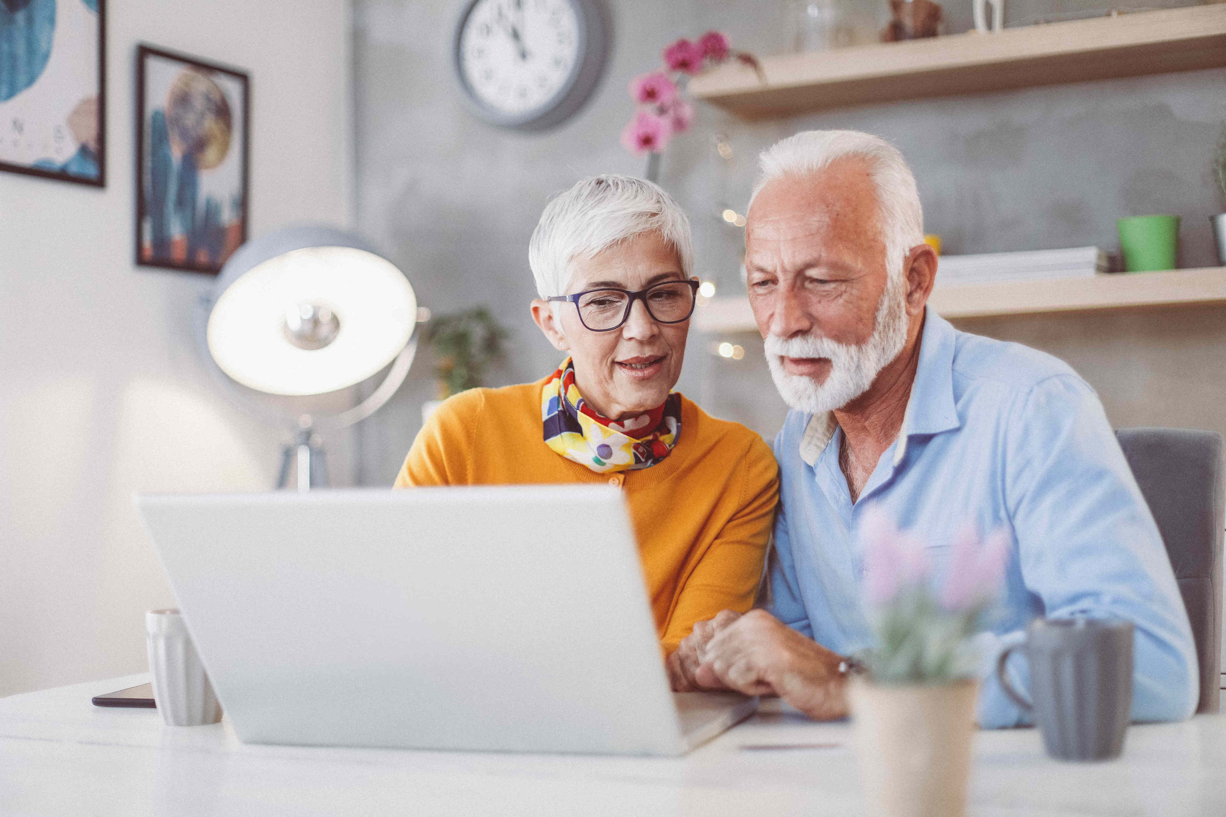 Target this monthly income if you plan to retire in the new year—it's ...